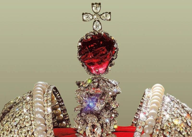 Spinel Gemstone Buying Guide: Quality, Price, Colours, Treatment– MAYS GEMS