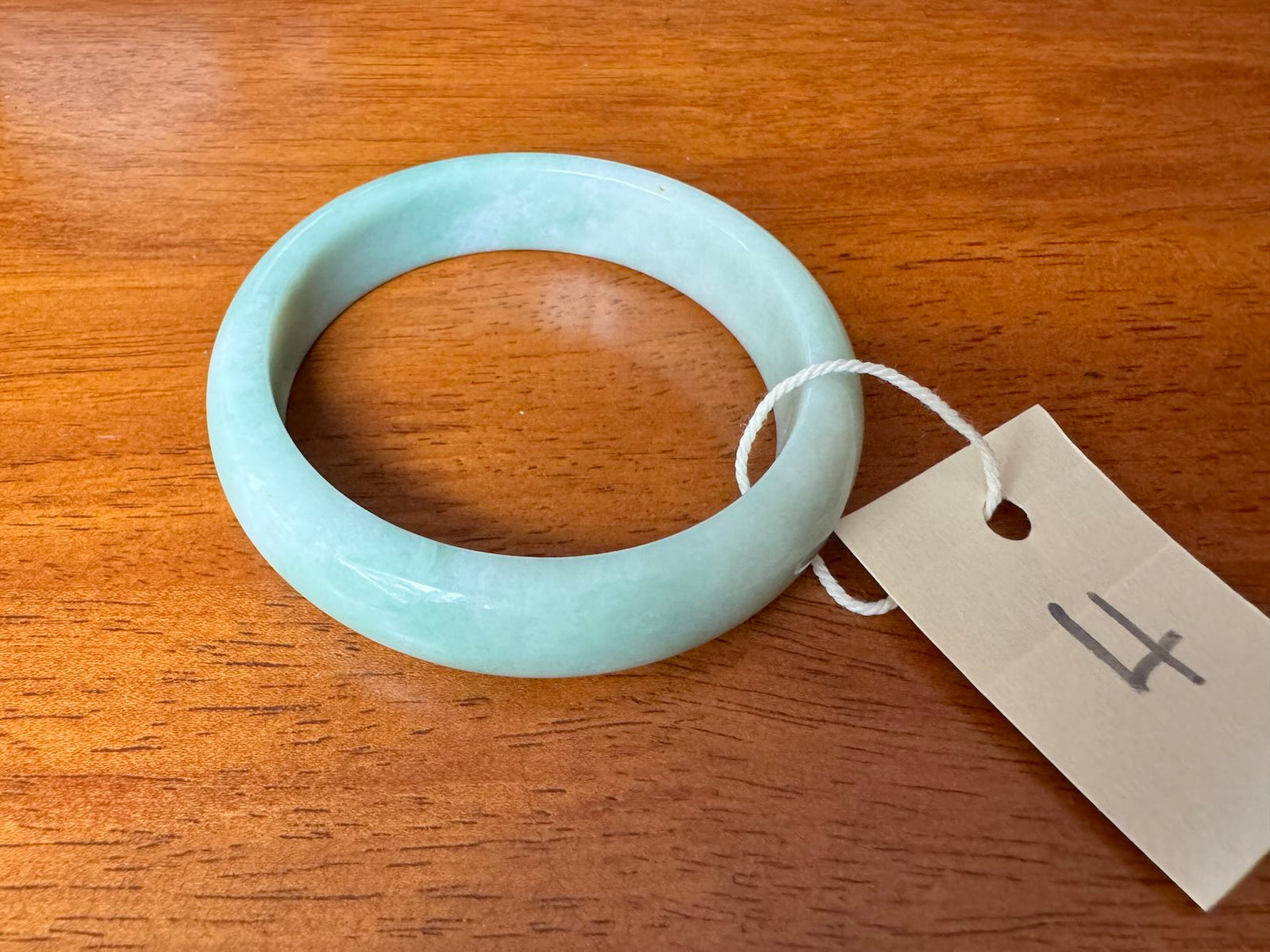 Real Jade vs Fake Jade: The Touch Experiment Identifying Jadeite Jade ...