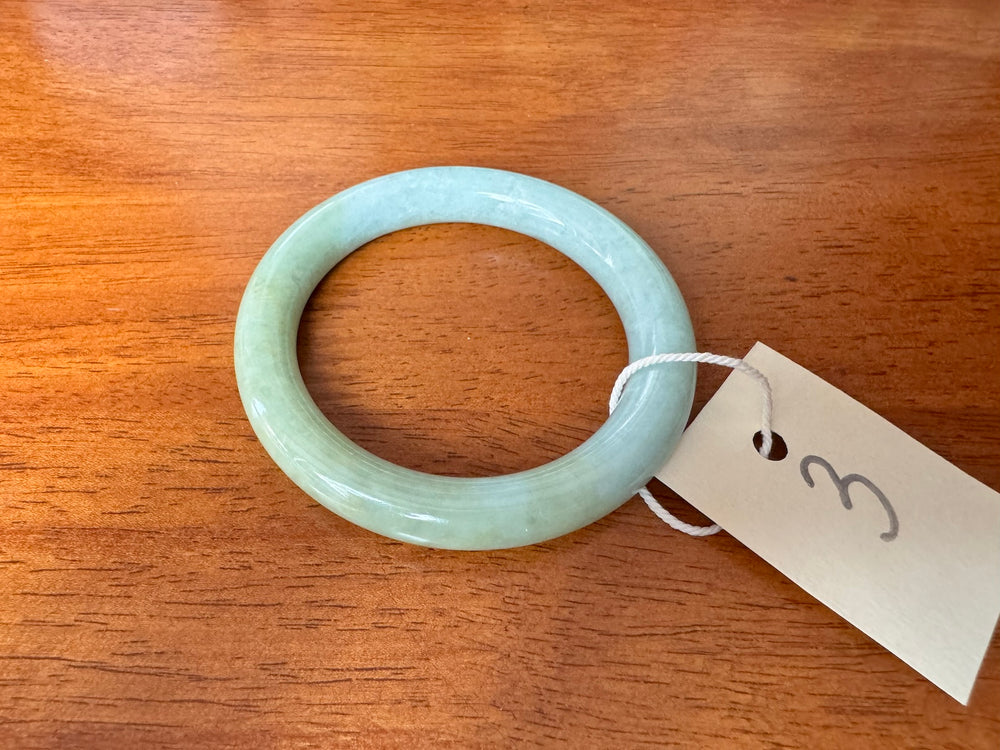 Real Jade vs Fake Jade: The Touch Experiment Identifying Jadeite Jade ...